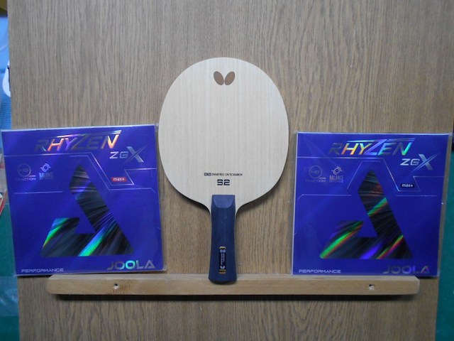 Kvalitetan reket za stoni tenis (z 5)