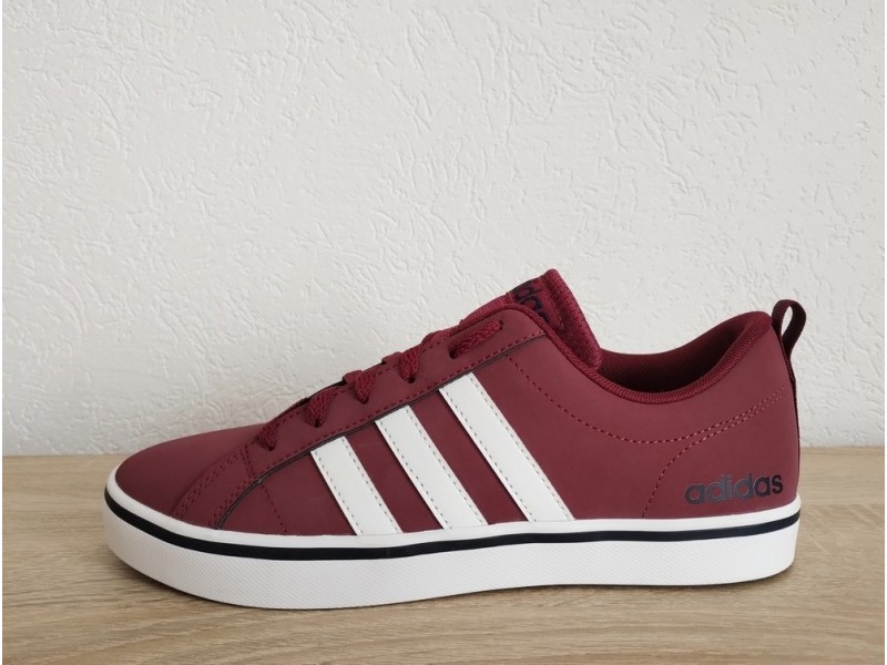 Adidas nove original patike broj 41-26cm