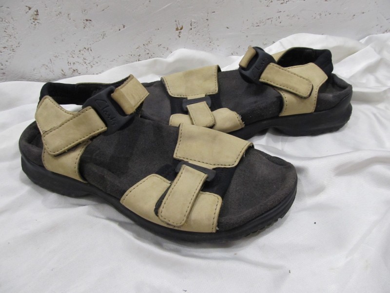 CLARKS kožne sandale br. 37 - 23.5 cm