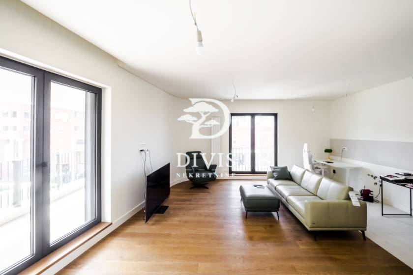 Luksuzan trosoban stan u Banovo Brdo Residence kompleksu 91m2