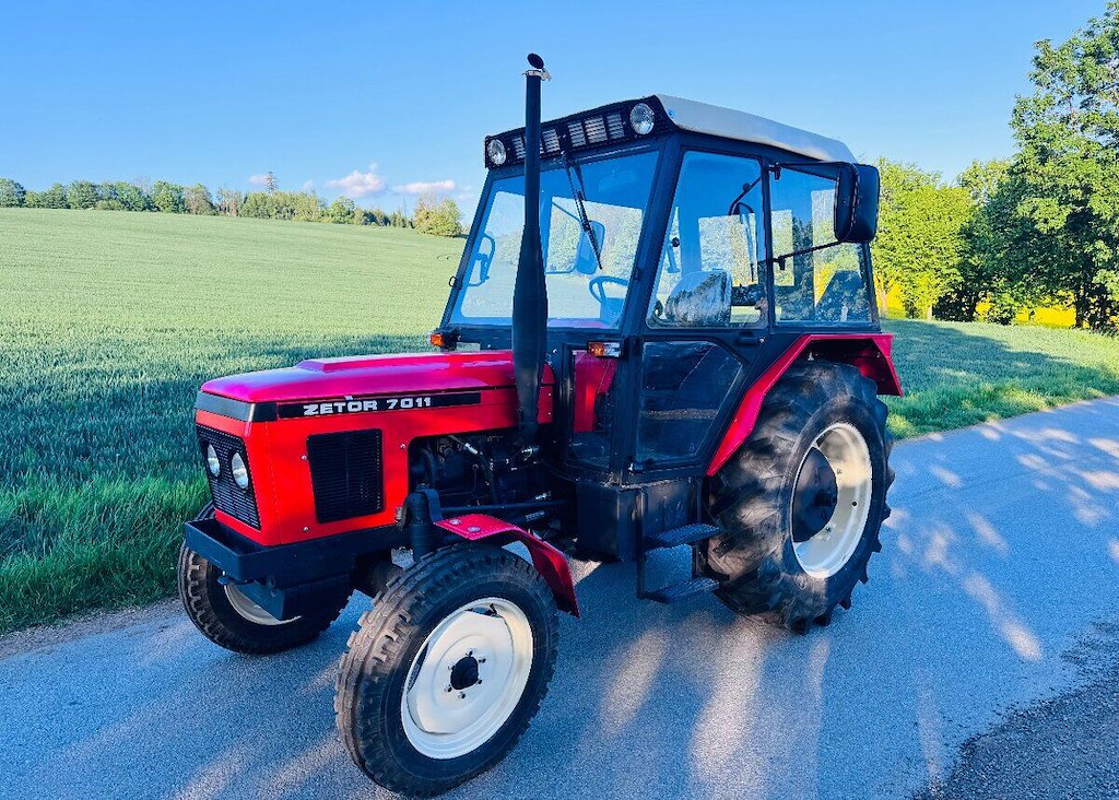 Zetor 7011 traktor točkaš