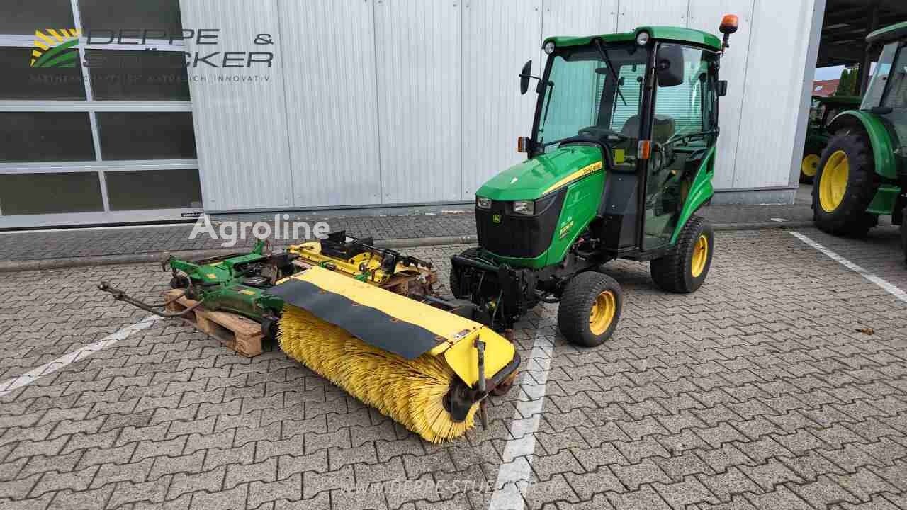 John Deere 1026R mit Anbaugeräten mototraktor