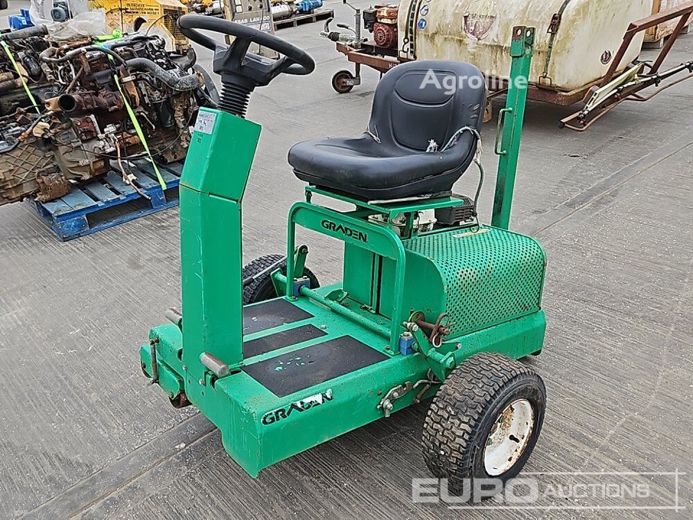 Prodaje se Graden GSR1200 traktor kosilica na aukciji