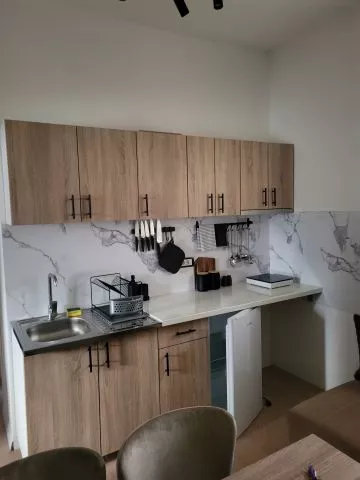 IZDAVANJE APARTMANI ZA RADNIKE BEOGRAD
