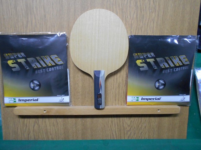 Kvalitetan reket za stoni tenis (z 10)