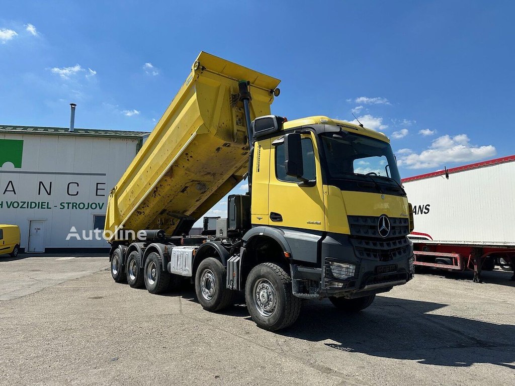 Mercedes-Benz AROCS 4448 8×6 po pripojení nadstavby vs mont 10×6, je kiper