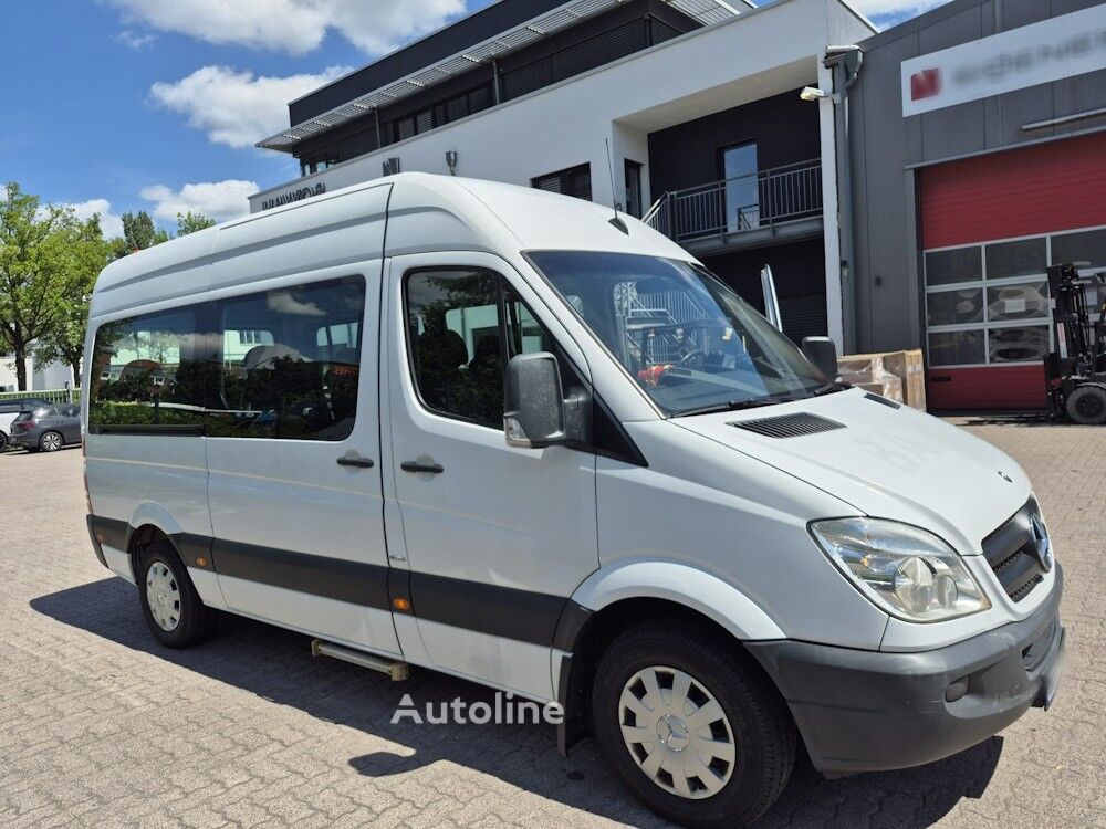 Mercedes-Benz Sprinter putnički minibus