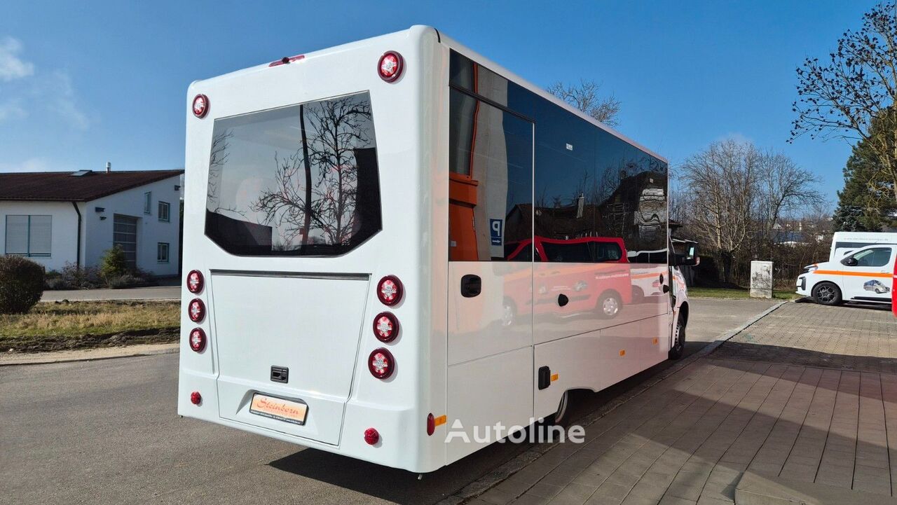 Novi Mercedes-Benz 519 putnički minibus