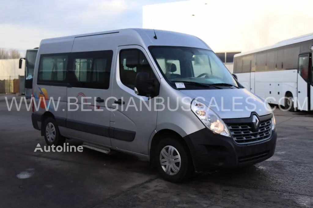Renault Master / 5.6m / Lift / Manual / Handicap putnički minibus
