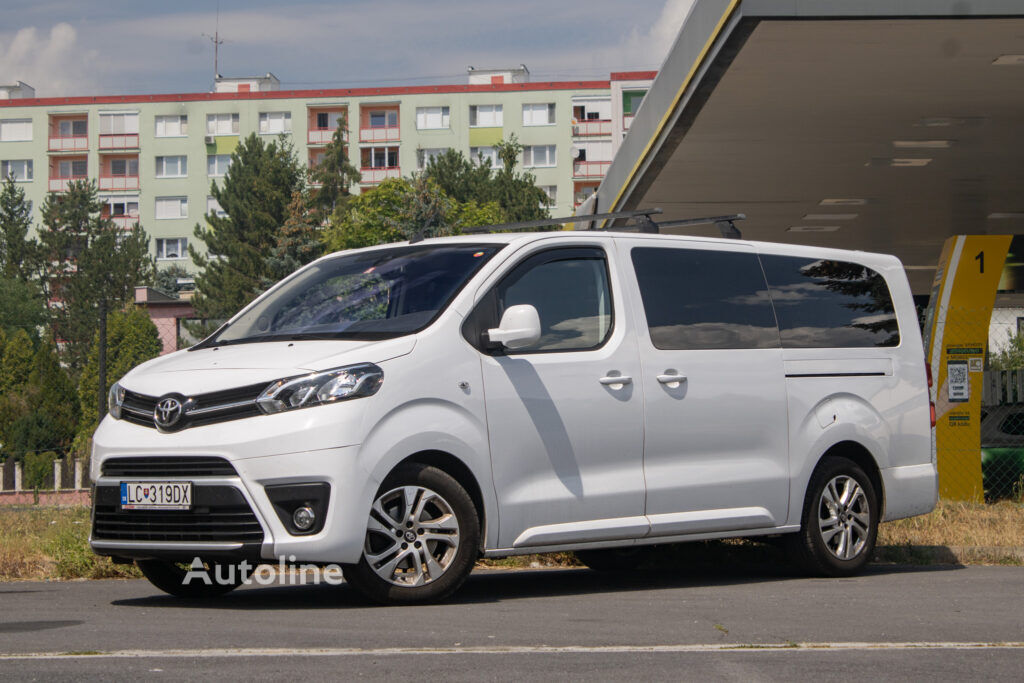 Toyota Proace Verso Shuttle 2.0 D-4D 140 kombi minibus