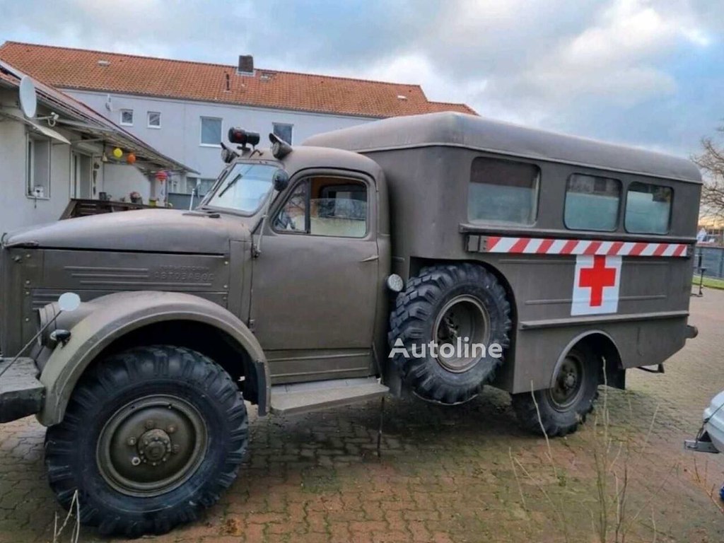 Prodaje se GAZ 63 vozilo hitne pomoći na aukciji