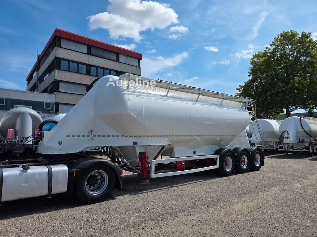 Feldbinder cisterna za prevoz cementa