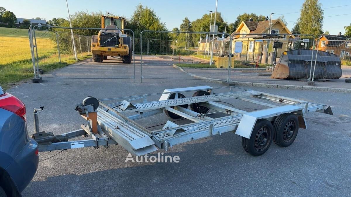 Prodaje se Andre 8820 prikolicu autotransportera na aukciji