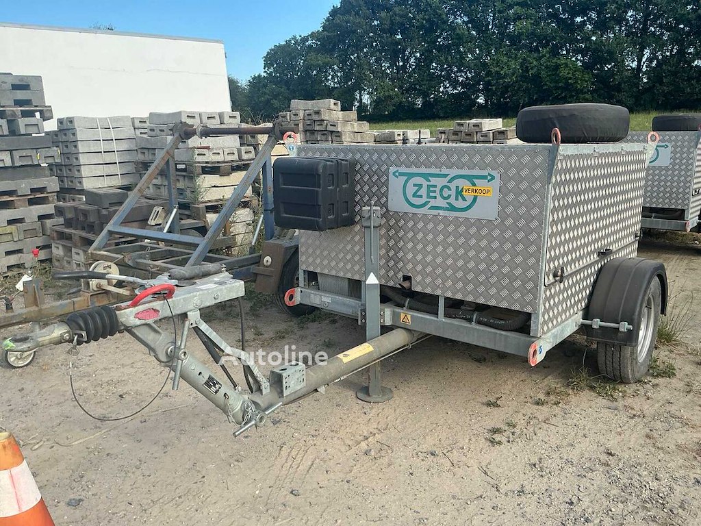Prodaje se Zeck ST 500 E prikolicu furgon na aukciji