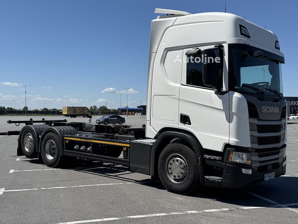 Scania R450 vozilo za prevoz kontejnera