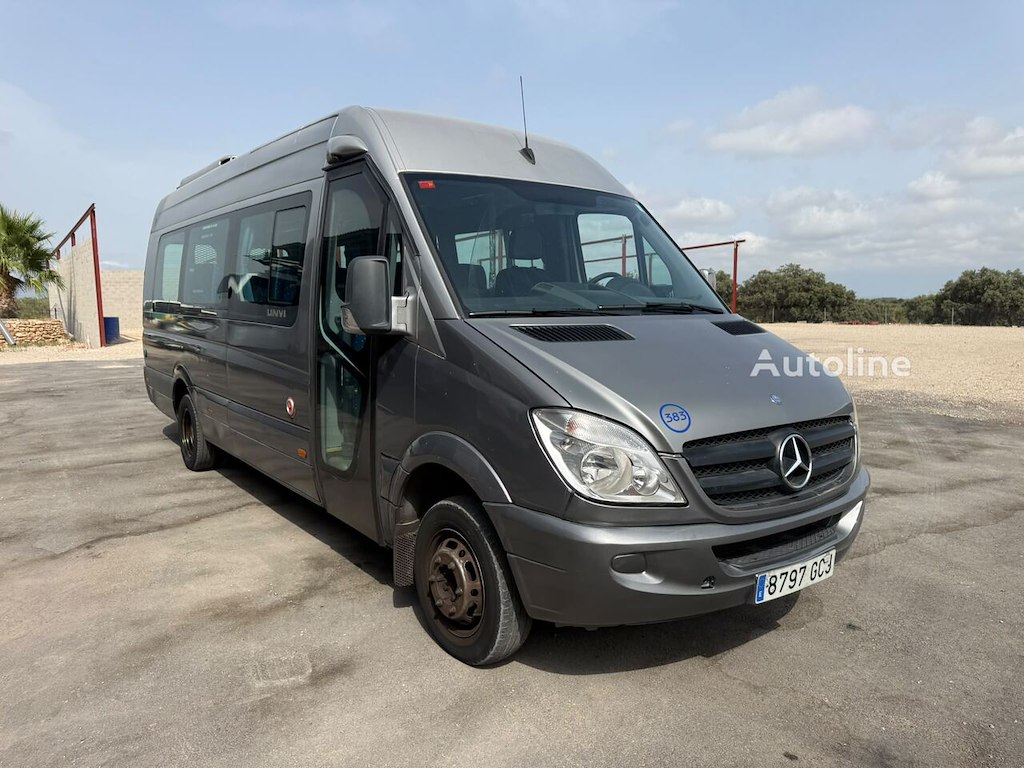 Mercedes-Benz UNVI 515 CDI turistički autobus