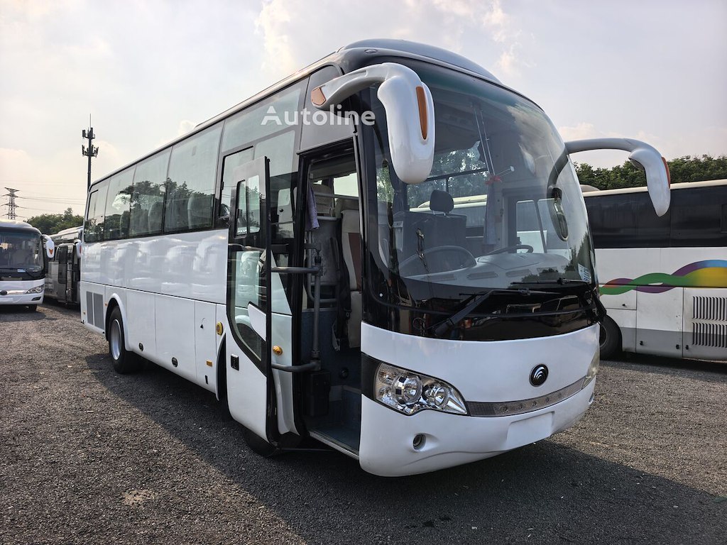 Yutong ZK6908 turistički autobus