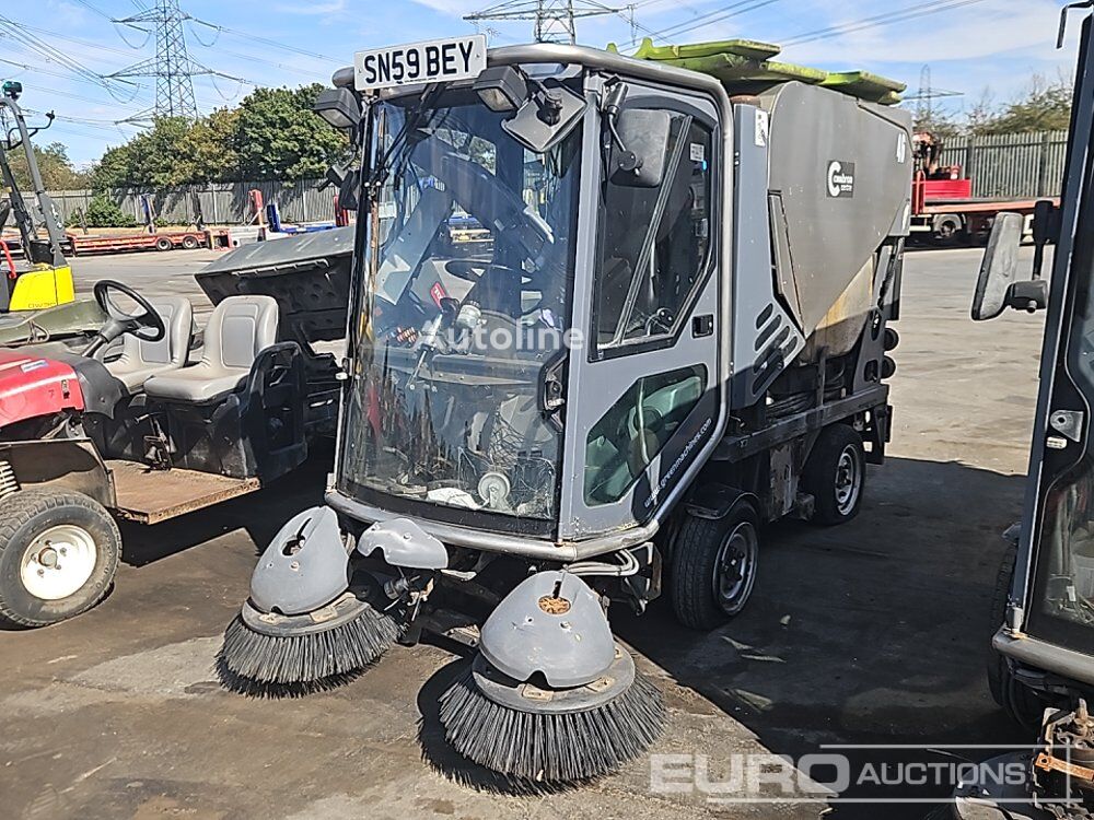 Prodaje se Green Machine 636 vozilo za čišćenje ulica na aukciji