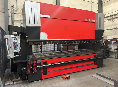 CNC abkant presa Amada HFE 3i 2204L