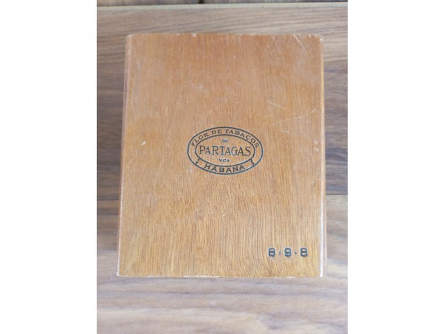 Partagas drvena kutija