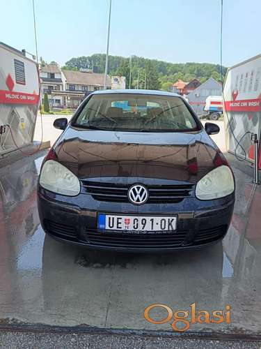Na prodaju Golf 5