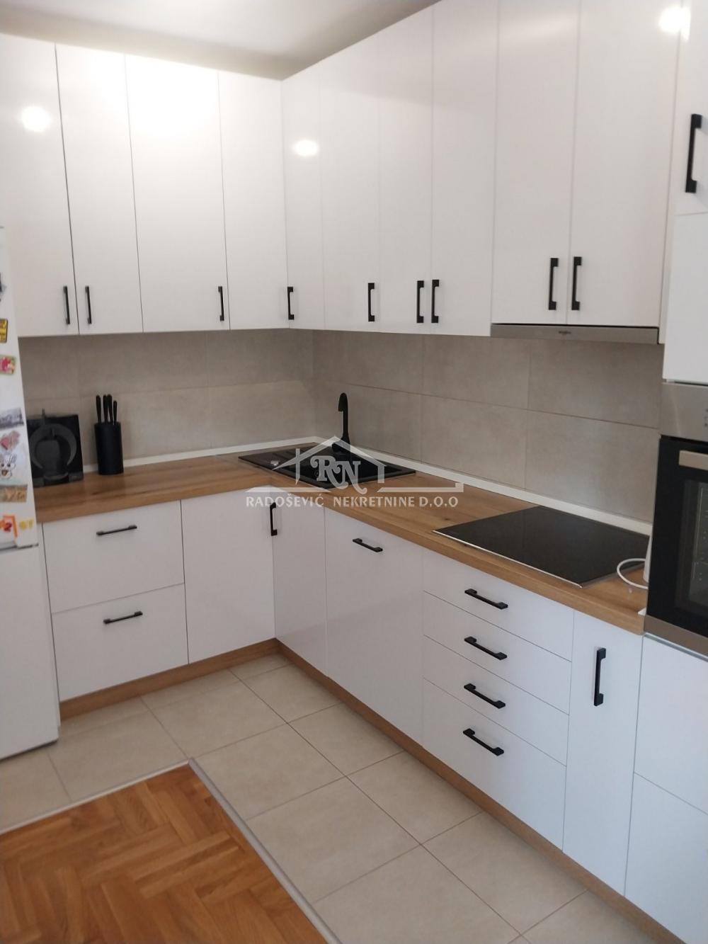 Milorada Jovanovića, Dvoiposoban stan na prodaju, 60m2, 158.000€
