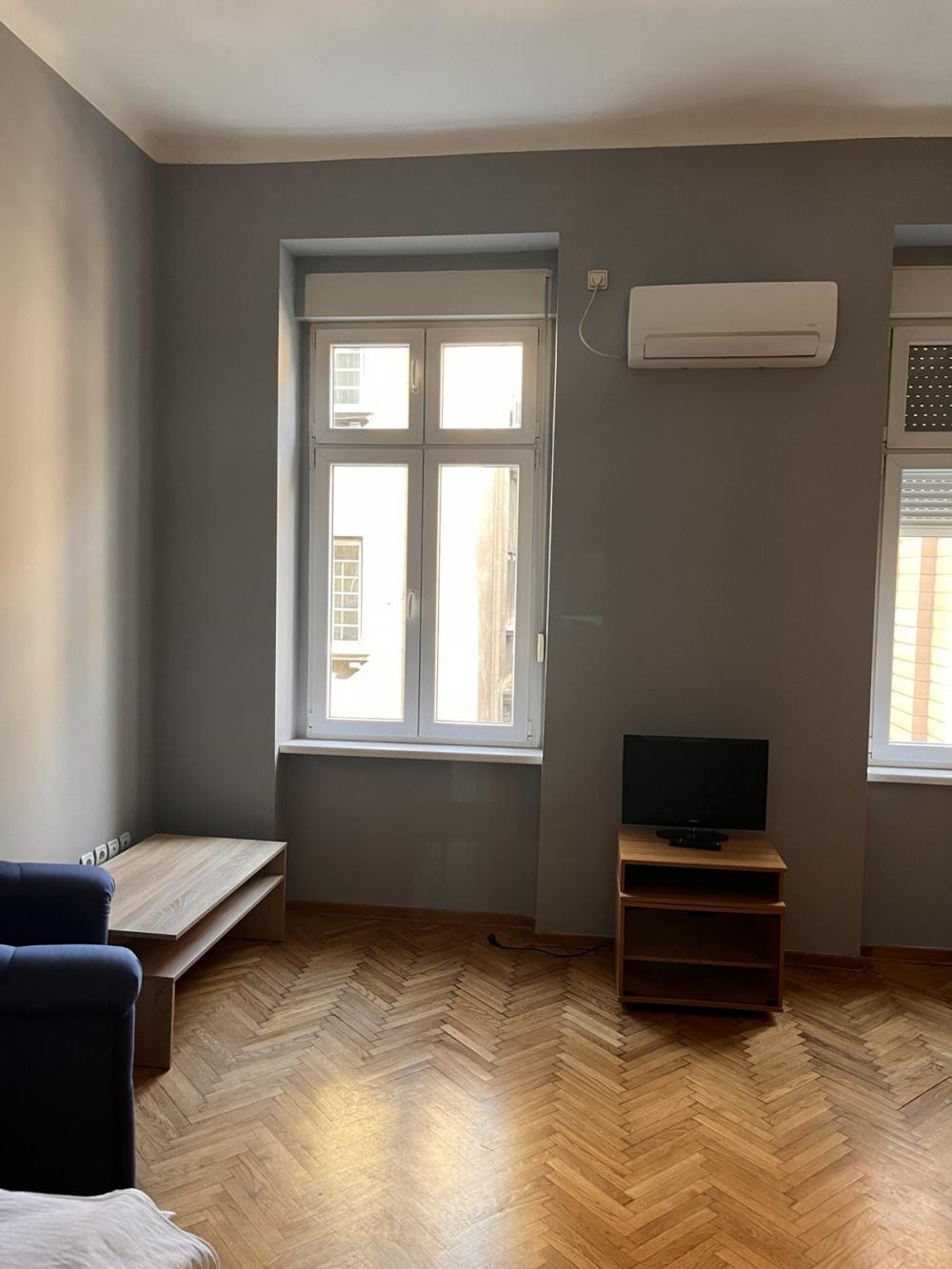 Čika Ljubina, Jednosoban stan za izdavanje, 35m2, 650€