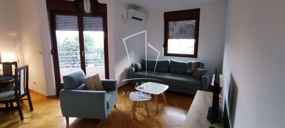 Varvarinska, Dvosoban stan za izdavanje, 51m2, 600€