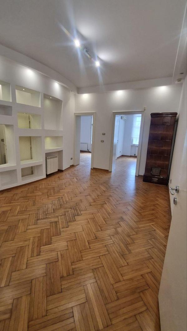 Kralja Milana, Četvorosoban stan za izdavanje, 90m2, 1.100€