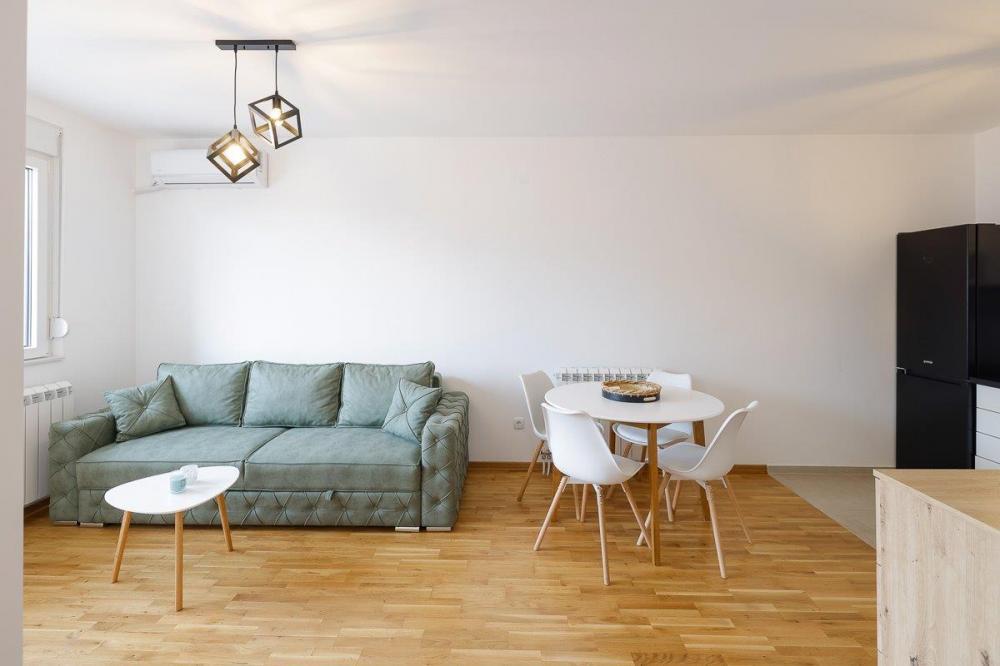 Skopljanska, Dvosoban stan za izdavanje, 40m2, 600€