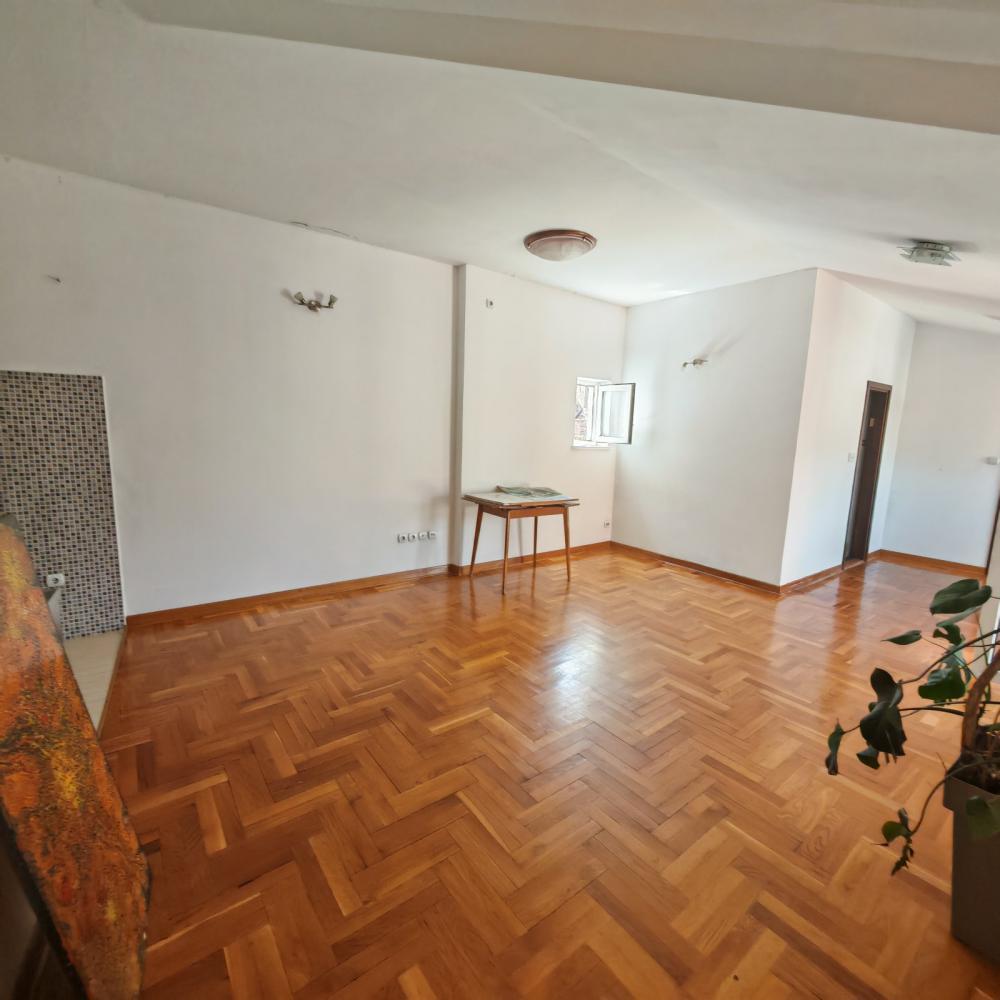 Gospodska, Dvosoban stan za izdavanje, 75m2, 550€