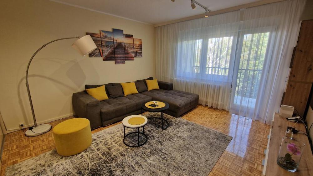 Trosoban stan za izdavanje, 86m2, 600€