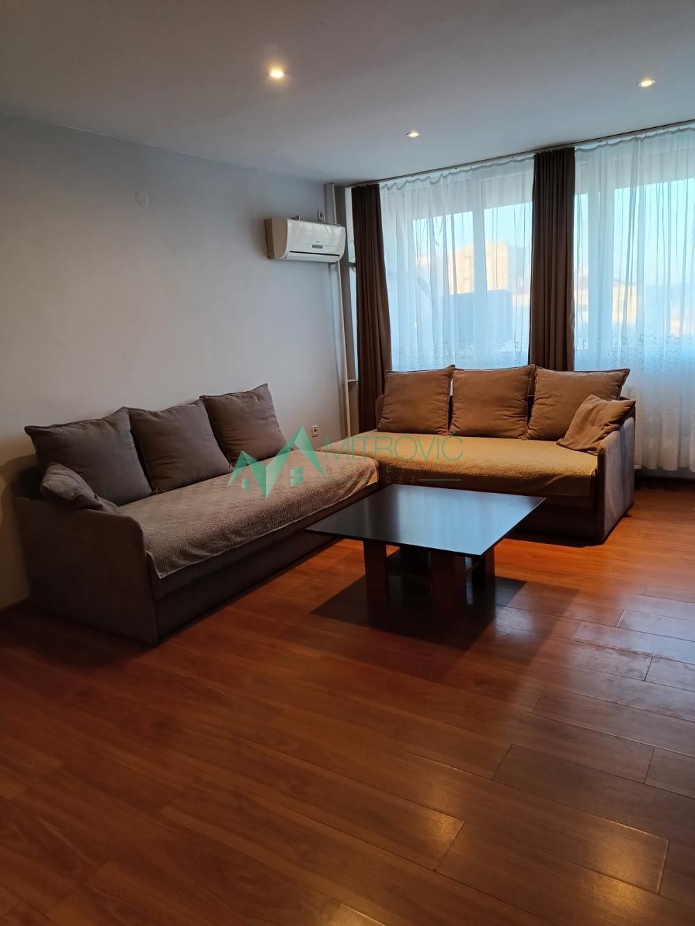 Dvoiposoban stan za izdavanje, 53m2, 550€