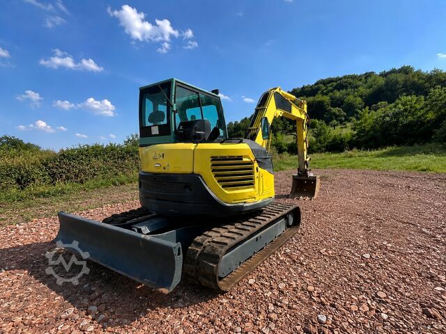 Mini bager
Yanmar Vio 80