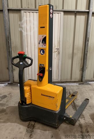 Električni staker
Jungheinrich EMC B10