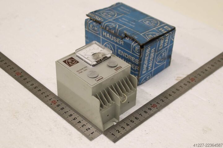 Uređaj za očitavanje nivoa punjenja
Endress+Hauser Silometer FMC 320 922496-0500