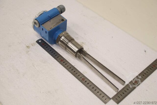 Prekidač nivoa, granični prekidač
Endress+Hauser Soliphant II FTM30-A2AA1