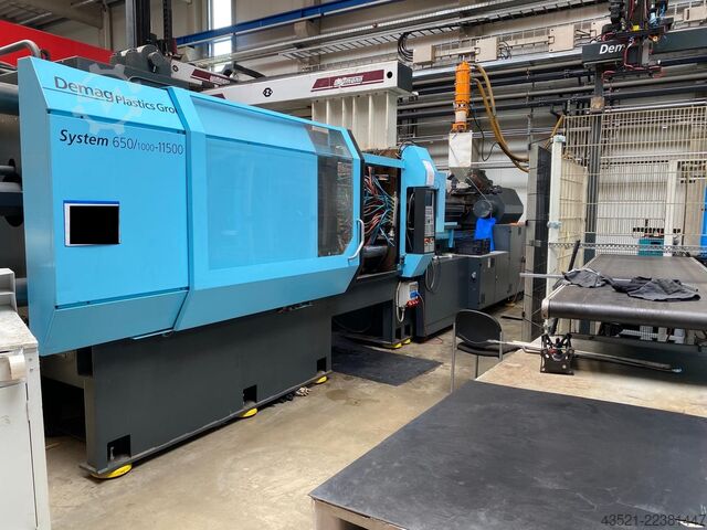 Mašina za brizganje plastike
Demag System 650/1000-1150