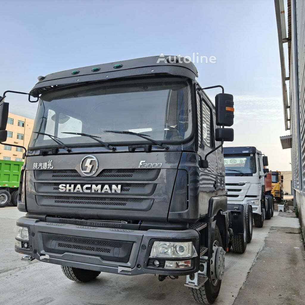 Shacman F3000 tegljač