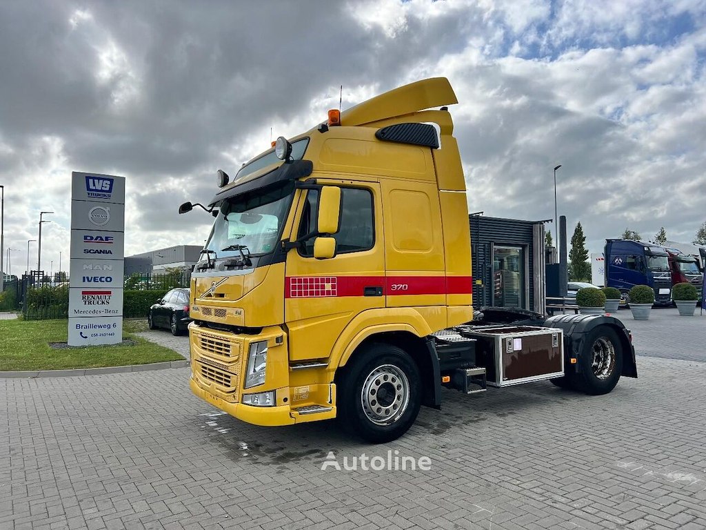 Volvo FM 370 4x2 trekker Globetrotter / Low km 365.000 tegljač