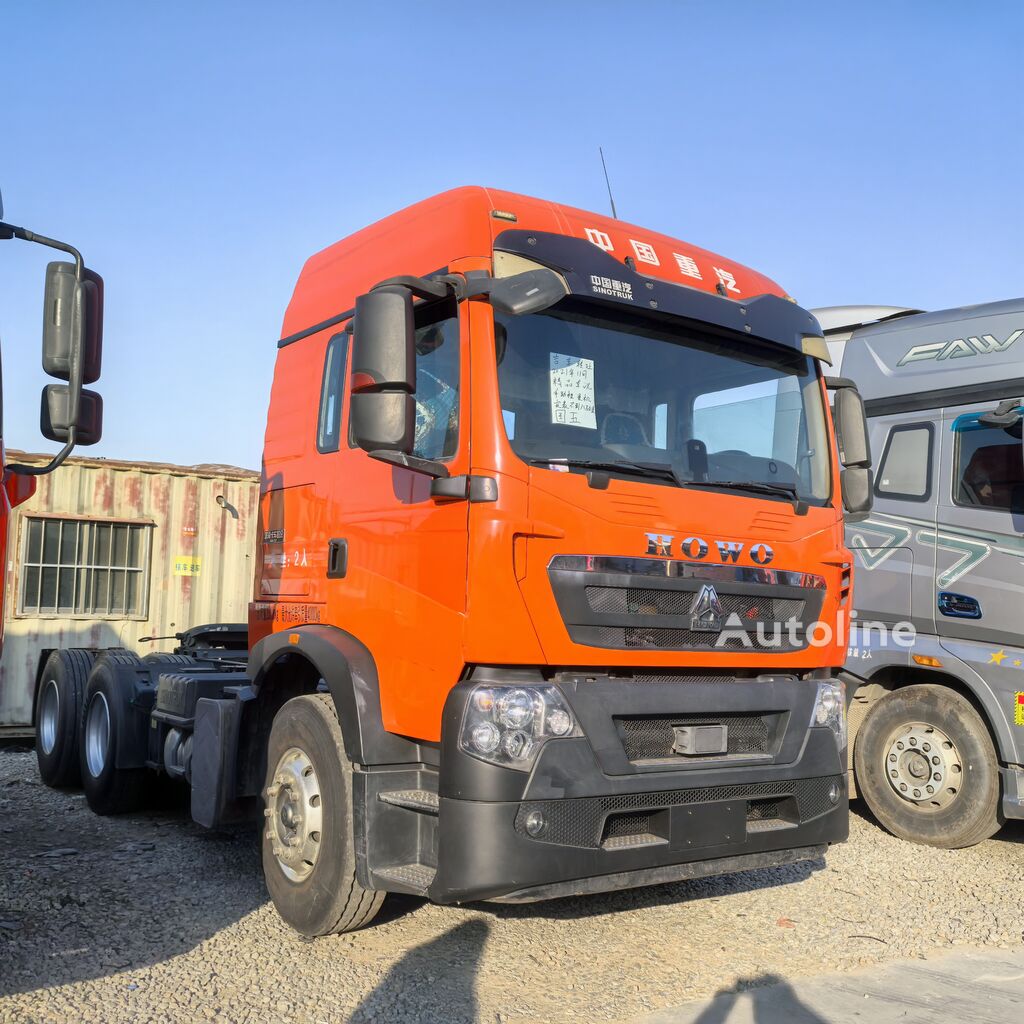 Howo TX430 tegljač