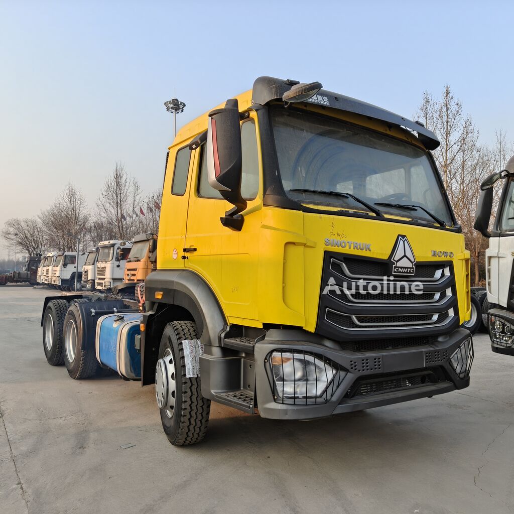 Howo NX371 tegljač