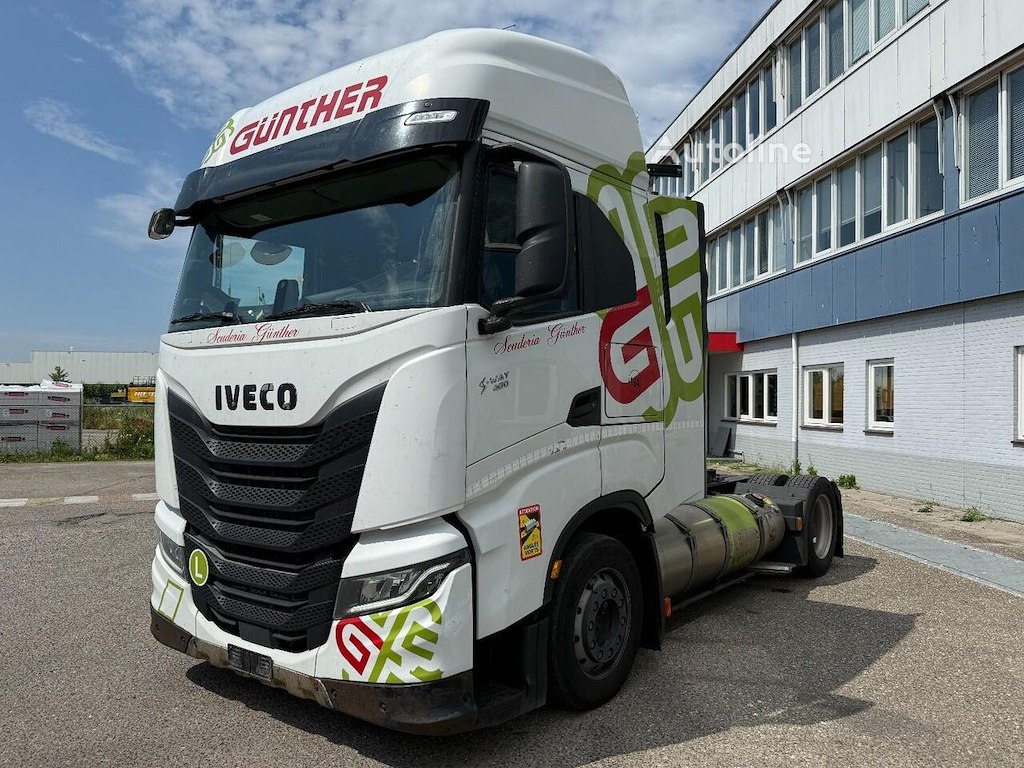 IVECO S-WAY 460 LNG 4X2 MEGA + INTARDER - ALCOA tegljač