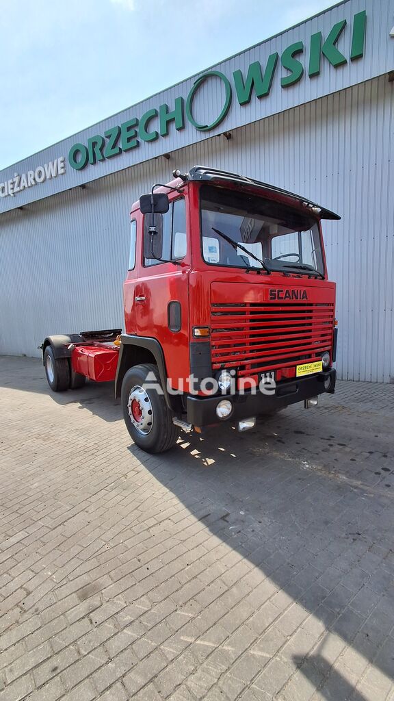 Scania LB 111 s tegljač