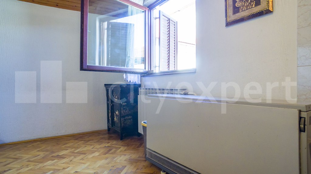Stan u kući za izdavanje BEZ PROVIZIJE: Dvosoban, 44m², Svetog Nikole, Zvezdara - 400€