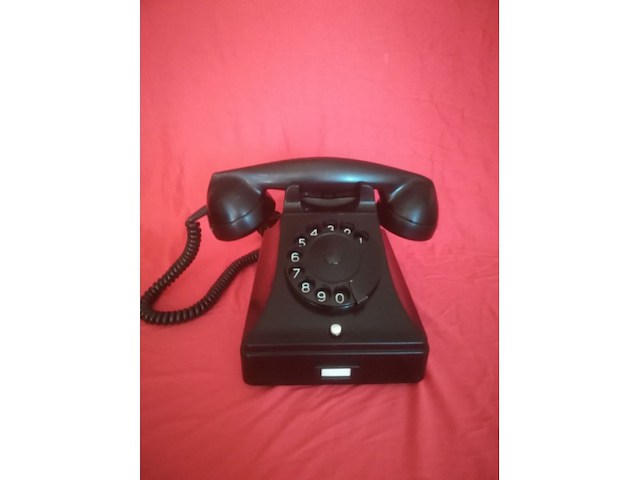 Bakelutni `Standard` domaci telefon