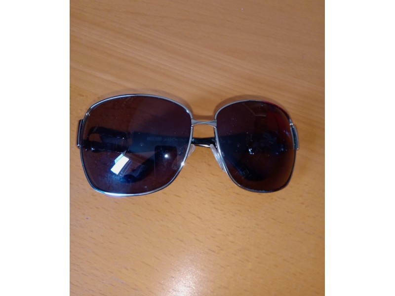 MOSCHINO SUNČANE NAOČARE