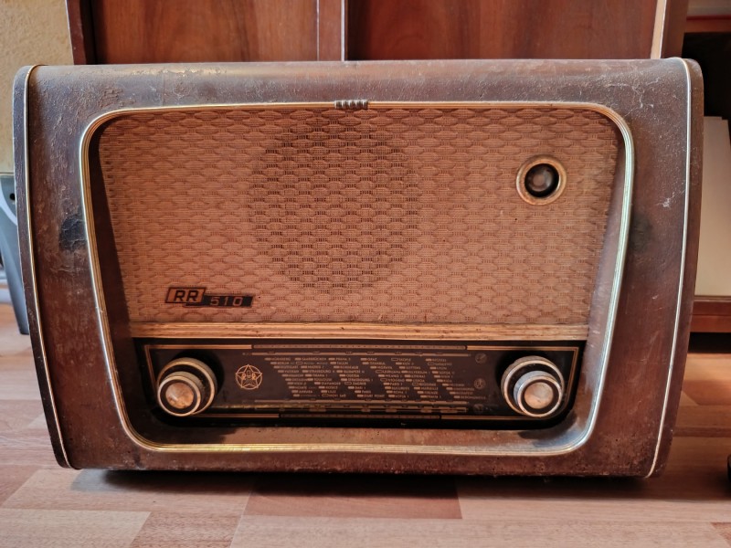 Stari radio RR 510