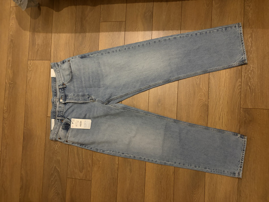 Zara muške farmerice NOVO