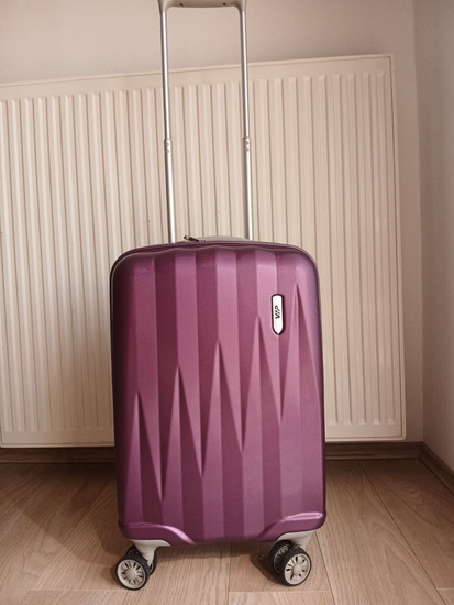 Putni kofer VIP 57cm - kao Nov